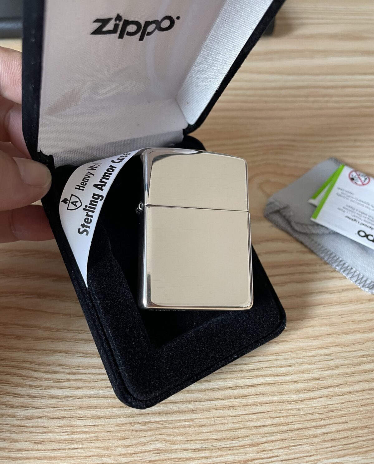 Zippo Armor High Polished Sterling Silver Lighter 26