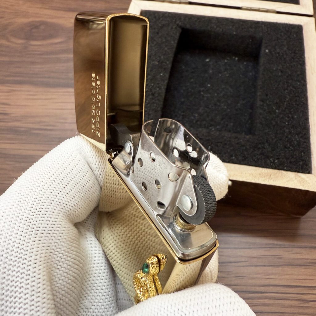 Japanese Zippo 18K Gold Plated Snake Lighter